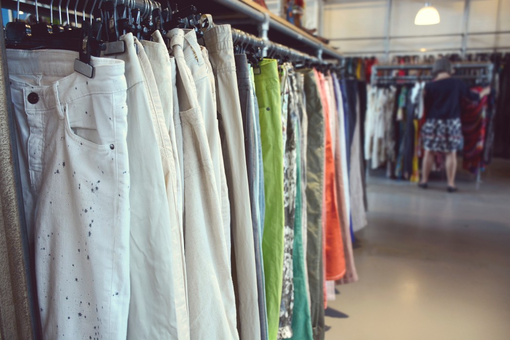 Acheter des vêtements de seconde main et vintage, 5 astuces et conseils ...